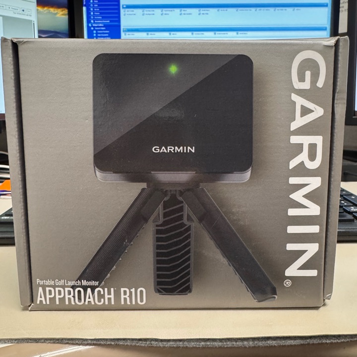 Garmin R10 Launch Monitor | MULLIE Golf